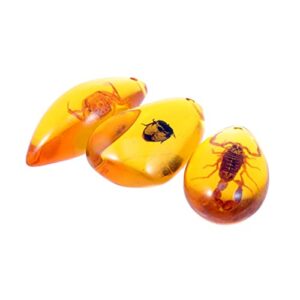 ULTNICE 3pcs Amber Insect Specimens Pendants Amber Fossil Insect Artificial Amber Insect Specimen Pendant Scorpions Insects Amber Stone Ornament for Necklace