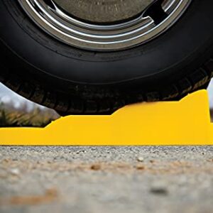 Camco Yellow Drive On Tri-Leveler, Raises Your RV Up by 3-7/8" Works on Any Tire , Has Built In Handle, Load Capacity of 3500 lbs, Durable Non Slip Surface (44573)