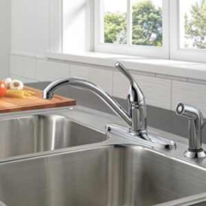 Delta Faucet Classic Single-Handle Kitchen Sink Faucet with Side Sprayer in Matching Finish, Chrome 400-DST