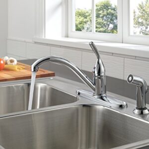 Delta Faucet Classic Single-Handle Kitchen Sink Faucet with Side Sprayer in Matching Finish, Chrome 400-DST