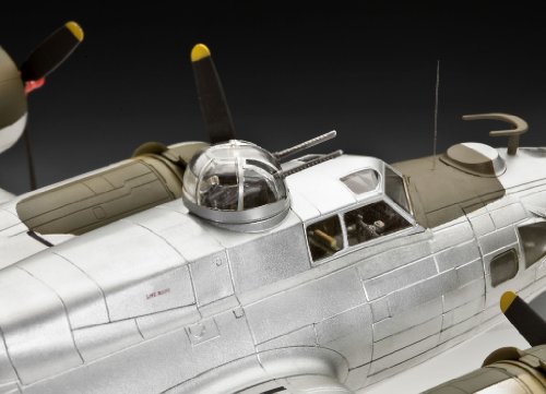 Revell of Germany 04283 B-17G Flying Fortress