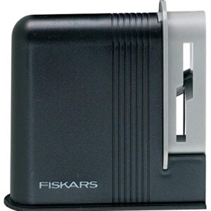 Fiskars Clip-Sharp, Total Length: 4 cm, Plastic, 1000812 Scissors Sharpener, one size, Black