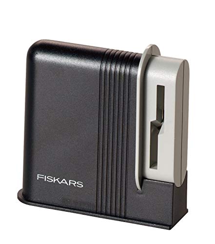 Fiskars Clip-Sharp, Total Length: 4 cm, Plastic, 1000812 Scissors Sharpener, one size, Black