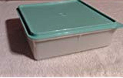 Tupperware Snack N Stor Container