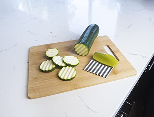 Joie Crinkle Cutter / Wavy Knife for Any Vegetable, Great Crinkle Cutter for Veggies, Stainless Steel Blade, Colors Vary