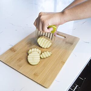 Joie Crinkle Cutter / Wavy Knife for Any Vegetable, Great Crinkle Cutter for Veggies, Stainless Steel Blade, Colors Vary