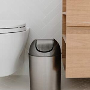 Umbra Mezzo, 2.5 Gallon Trash Can with Lid, Ideal For Small Spaces, Home and Office, Brushed Silver