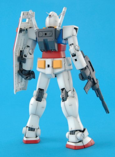 Bandai Hobby - Mobile Suit Gundam - Gundam RX-78-2 (Version 2.0),Bandai MG