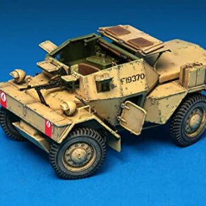 Miniart 1:35 Scale Dingo Mk 1b British Armoured Car w/ Crew Plastic Model Kit