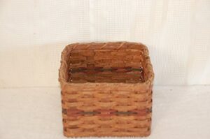 amish rustic country home decor napkin basket. amish handmade basket designed to hold napkins. perfect for family cookouts, potlucks, and church socials. makes a beautiful setting on the table especially when combined with the paper plate basket. measures