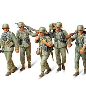 TAMIYA 300035184 1:35 WWII Figurine Set, Machine Gun Troop in Manoeuvre (5)