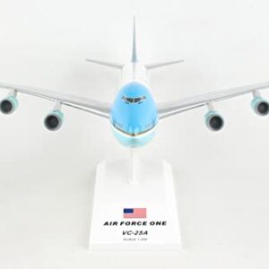 SkyMarks SKR041 Air Force One Boeing 747-200 VC25 1:250 Scale Desktop Model with Stand