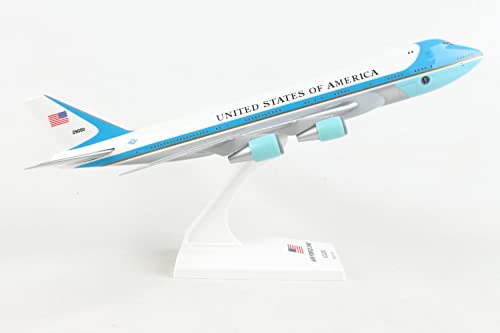 SkyMarks SKR041 Air Force One Boeing 747-200 VC25 1:250 Scale Desktop Model with Stand