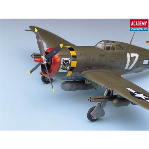 ACADEMY 12492 P-47D Thunderbolt Razorback, Multicolor