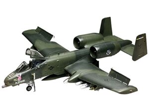 revell 1:48 a10 warthog (85-5521) , green