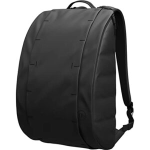 db journey the vinge backpack | black out | 15l | side access to main compartment with a deployable d-ring