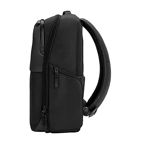 Incase A.R.C. Daypack - Black