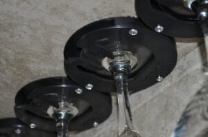 yoebi wine glass holder