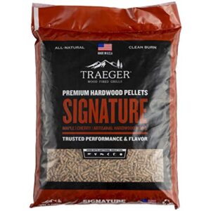 traeger grills signature blend 100% all-natural wood pellets for smokers and pellet grills, bbq, bake, roast, and grill, 20 lb. bag