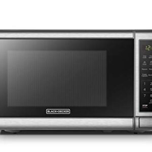 BLACK+DECKER EM720CB7 Digital Microwave Oven with Turntable Push-Button Door, Child Safety Lock, 700W, Stainless Steel, 0.7 Cu.ft