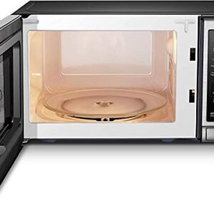 BLACK+DECKER EM720CB7 Digital Microwave Oven with Turntable Push-Button Door, Child Safety Lock, 700W, Stainless Steel, 0.7 Cu.ft