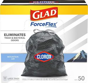 glad forceflex large drawstring trash bags, 30 gallon black trash bags for large kitchen trash can, mountain air scent to eliminate odors, 50 count (package may vary)