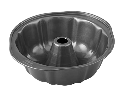 Wilton Perfect Results Premium Non-Stick 9-Inch Fluted Tube Pan