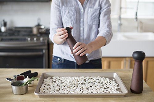 OXO Good Grips 4 Piece Stainless Steel Measuring Cups with Magnetic Snaps