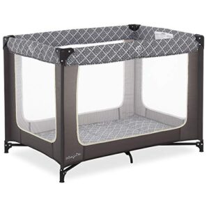 dream on me zoom portable playard in dark grey, lightweight, packable and easy setup baby playard, breathable mesh sides and soft fabric – comes with a removable padded mat