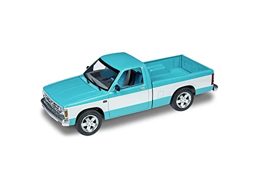 Revell 85-4503 Chevy S-10 Custom Pickup Model Car Kit 1:25 Scale 120-Piece Skill Level 4 Plastic Model Building Kit , Blue