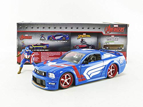 Jada 1:24 Diecast 2006 Ford Mustang GT with Captain America Figure