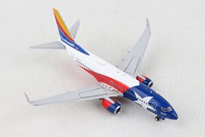 geminijets gjswa2019 1:400 southwest airlines boeing 737-700 n931wn lone star one; scale 1:400