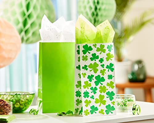 American Greetings St. Patrick's Day Gift Bag, Green Shamrocks(16-Count)