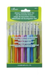 clover 3672 amour crochet hook set, 10 sizes