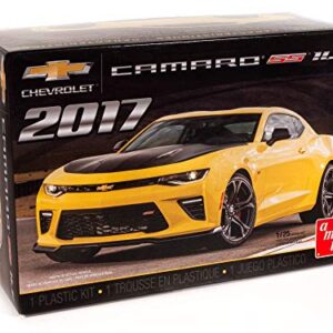 AMT 2017 Chevy Camaro SS 1LE 1:25 Scale Model Kit