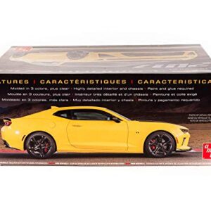 AMT 2017 Chevy Camaro SS 1LE 1:25 Scale Model Kit