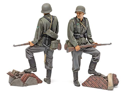 Tamiya 35371 1/35 German Infantry Set Mid WWII