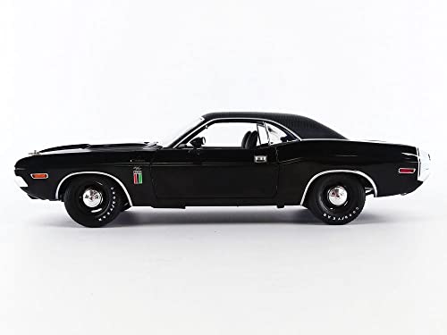 1970 Challenger R/T 426 HEMI The Black Ghost Black with White Tail Stripe 1/18 Diecast Model Car by Greenlight 13614