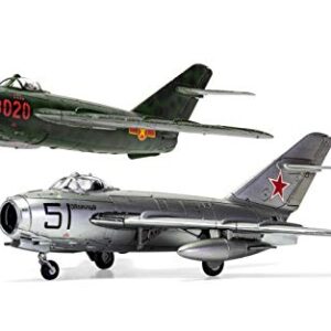 Airfix Mikoyan-Gurevich MiG-17F Fresco 1:72 Military Aviation Plastic Model Kit A03091