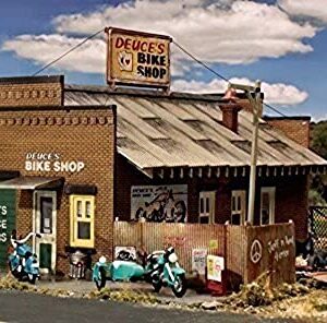 Woodland Scenics BR5845 O Scale Deuce's Bike Shop Kit