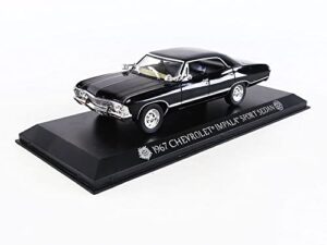 1967 chevy impala sport sedan tuxedo black 1/43 diecast model car by greenlight 86443