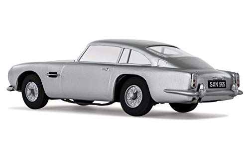 Airfix Aston Martin DB5 Silver 1:32 Sports Car Plastic Model Gift Set A50089B