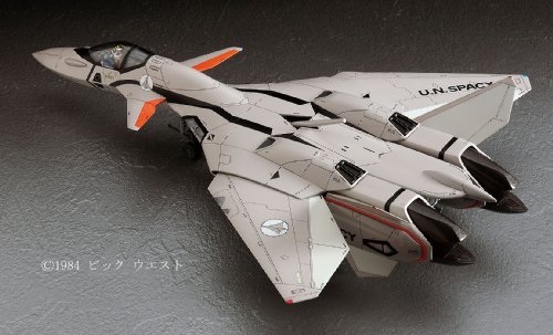 VF-11B Thunderbolt (1/72 scale Plastic model) Hasegawa Macross PLUS [JAPAN]