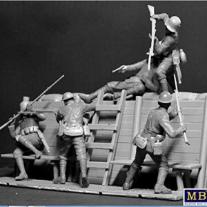 BRITISH & GERMAN INFANTRYMEN HAND TO HAND FIGHT WWI ERA 1/35 MASTER BOX 35116