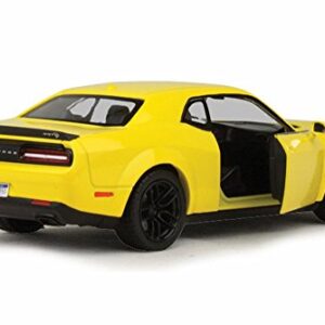 Motor Max 2018 Dodge Challenger SRT Hellcat Widebody, Bright Yellow 79350YL - 1/24 Scale Diecast Model Toy Car