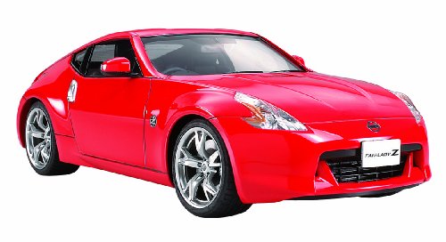 TAMIYA 1: 24 Scale Nissan 370z (Book)