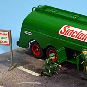 Atlantis Vintage Gas Truck Plastic Model Kit 1/48 Models Green