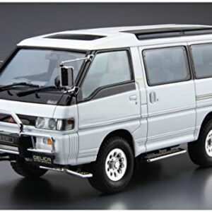 Aoshima 1/24 Scale P35W Delica Star Wagon '91 - Plastic Model Building Kit # 6139