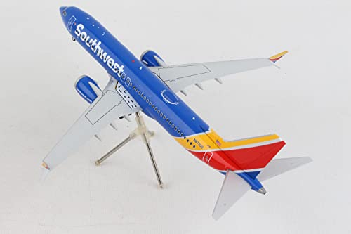 GeminiJets Southwest Airlines Boeing 737 MAX 8 N8730Q; Scale 1:200 G2SWA1008