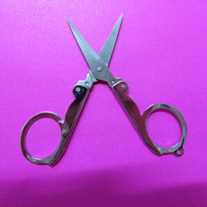 Ouyatoyu 6pcs Stainless Steel Folding Pocket Portable Foldable Mini Travel Scissors Small Scissors Paper Thread Snips Craft Cutter Pointy Sewing Yarn Cutter, Fold Up Scissors